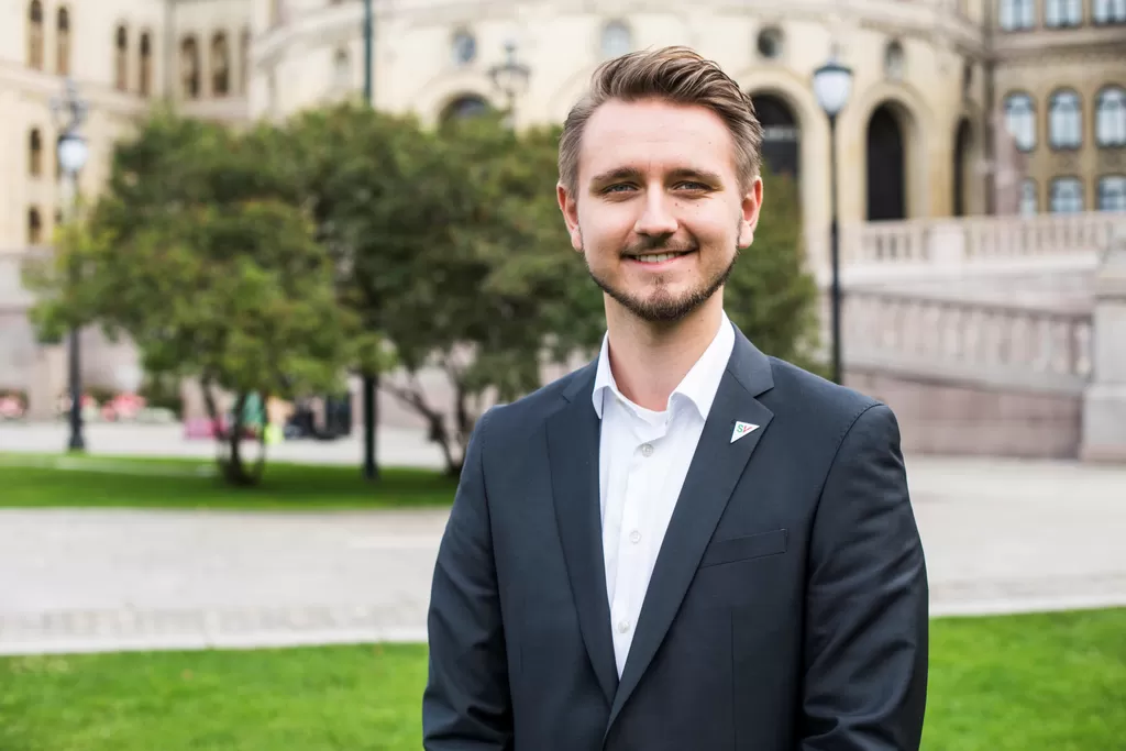 SV krever autorisasjon for barnevernspedagoger og sosionomer | Fontene.no